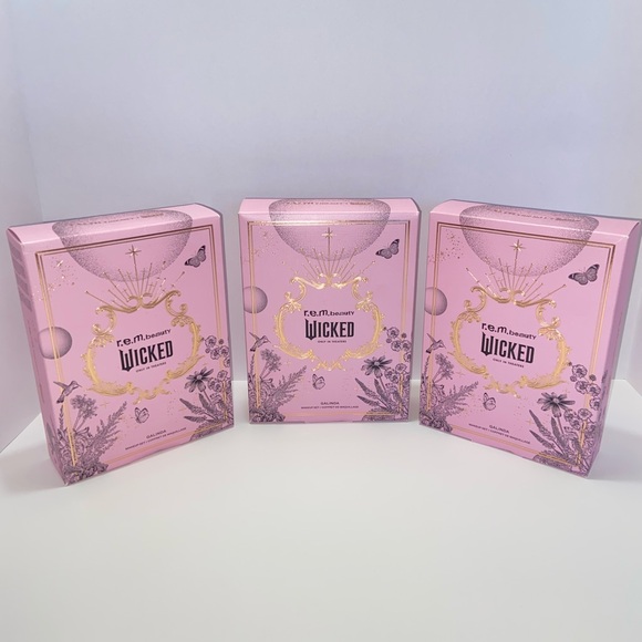 rem beauty | Makeup | Rem Beauty X Wicked Galinda Makeup Set Perfect ...